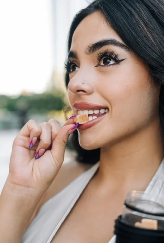 Peach Breeze – HHC Premium Gummies – Trap University